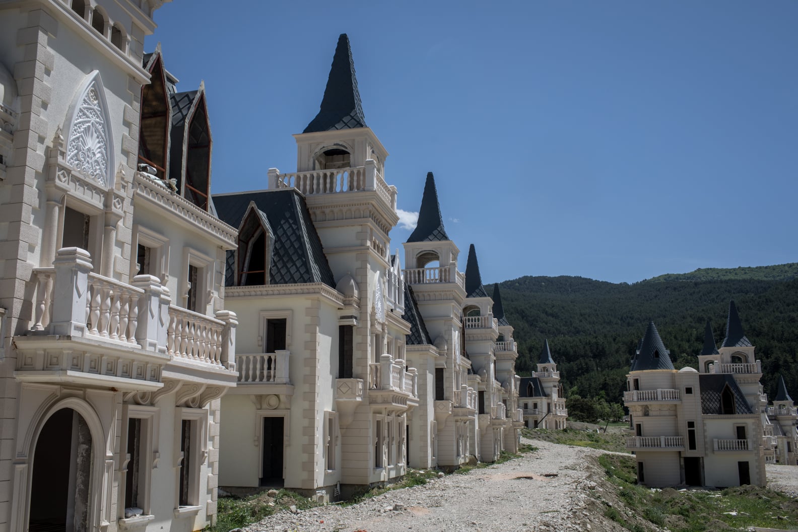 See a Ghost Town in Turkey Filled With Disney Castles | PS Smart Living