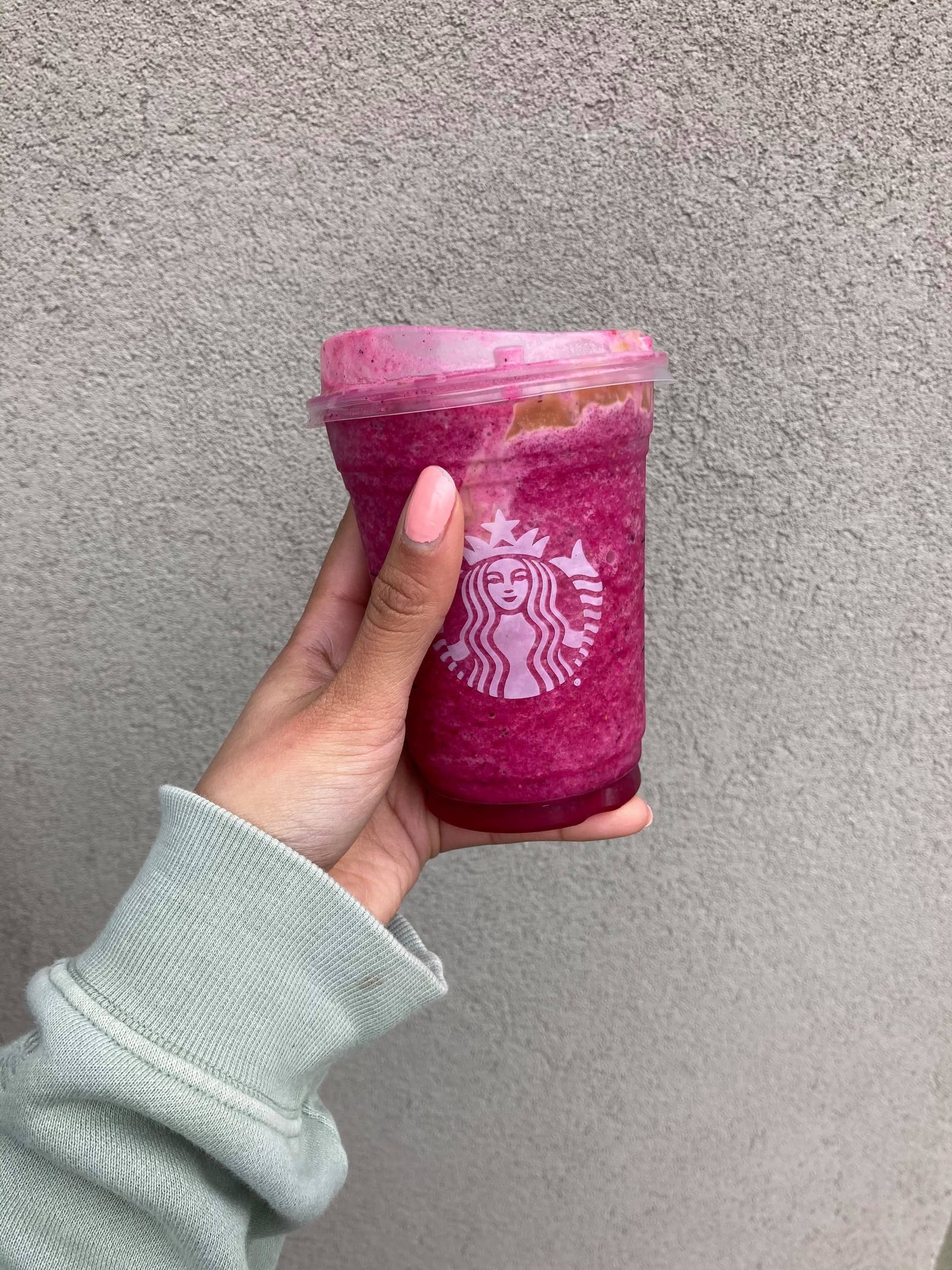 Starbucks's Secret Menu Berry Caramel Frappuccino Review | PS Food