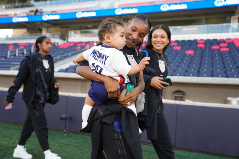 How Many Kids Does Crystal Dunn Have? | PS Celebrity