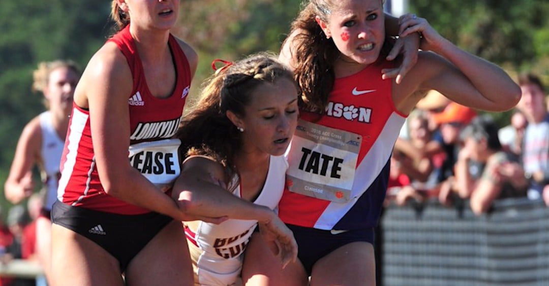 Collapsed Runner Gets Help From Competitors | Video | PS Celebrity