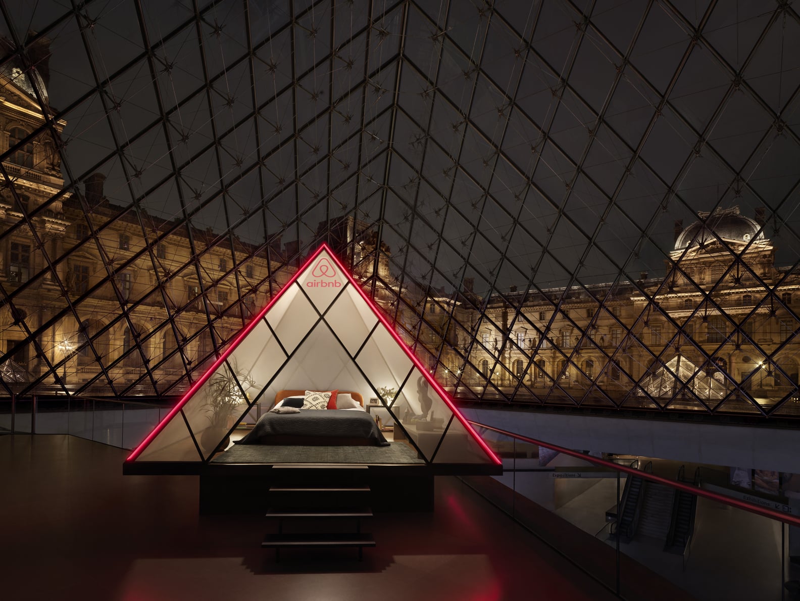Airbnb Contest to Stay Overnight in the Louvre Museum 2019 | PS Smart ...