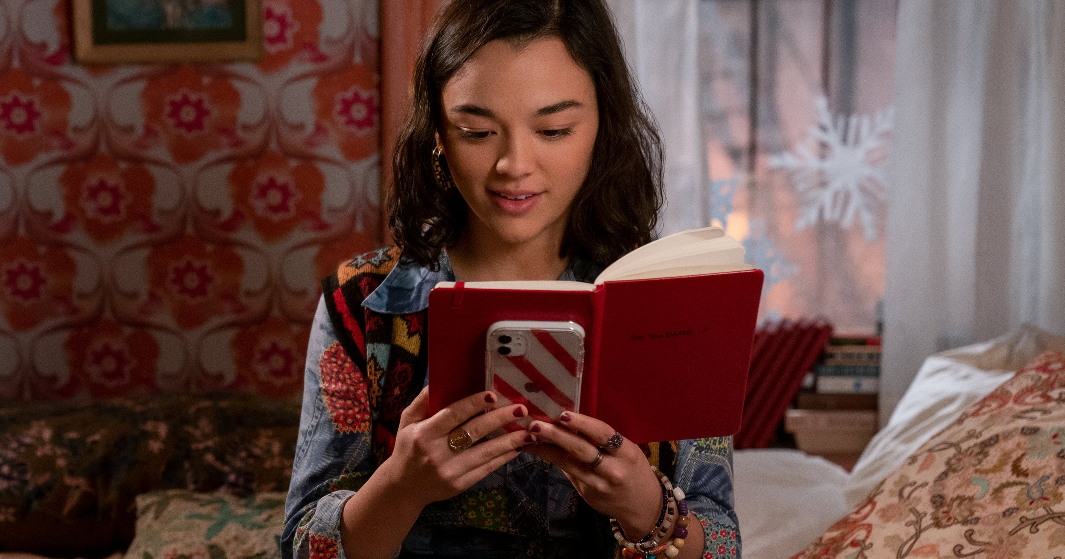 Dash And Lily Midori Francis On What To Expect In Season 1 Popsugar