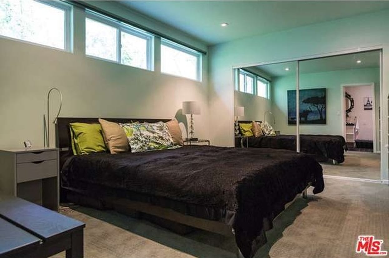 Miley Cyrus Buys Malibu House Near Liam | PS Home