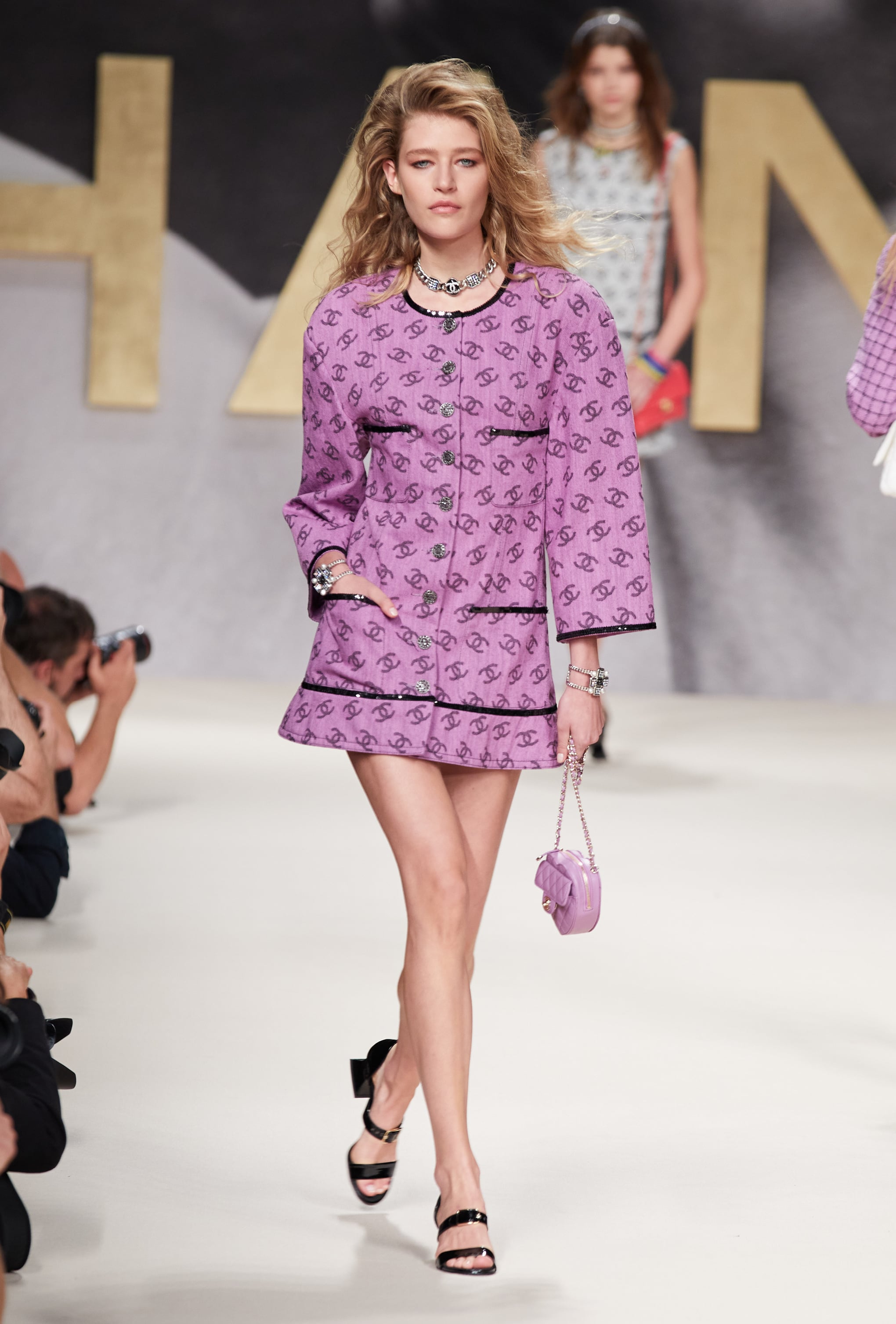 Everything You Need to Know About Chanel's Nostalgic Runway | POPSUGAR ...