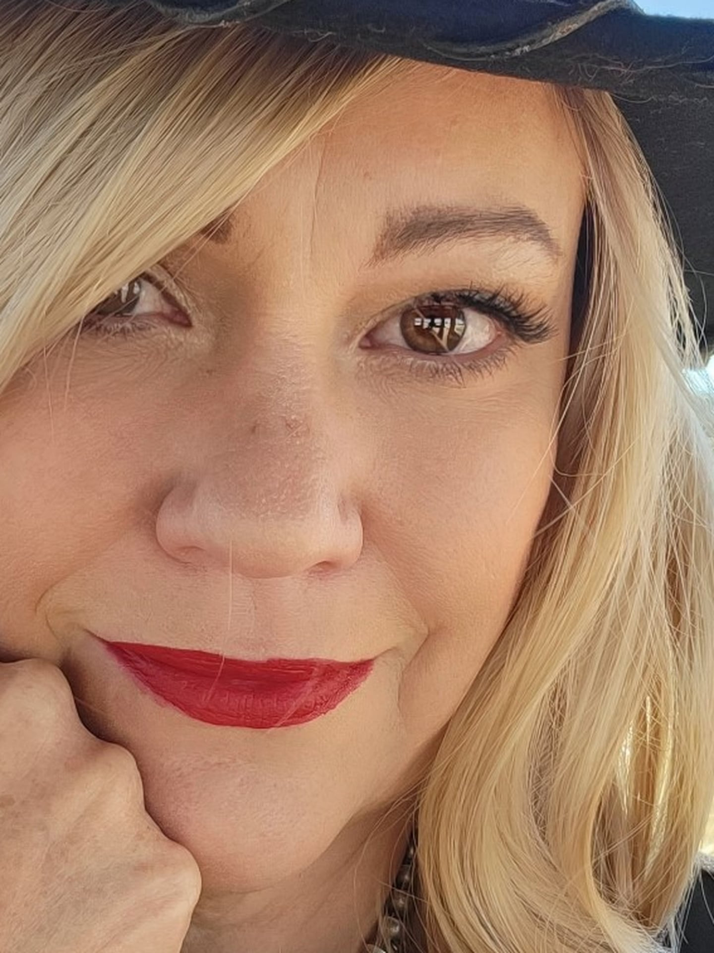 "Dirty Girls Social Club" Author Alisa Lynn Valdés Is Back | POPSUGAR Entertainment