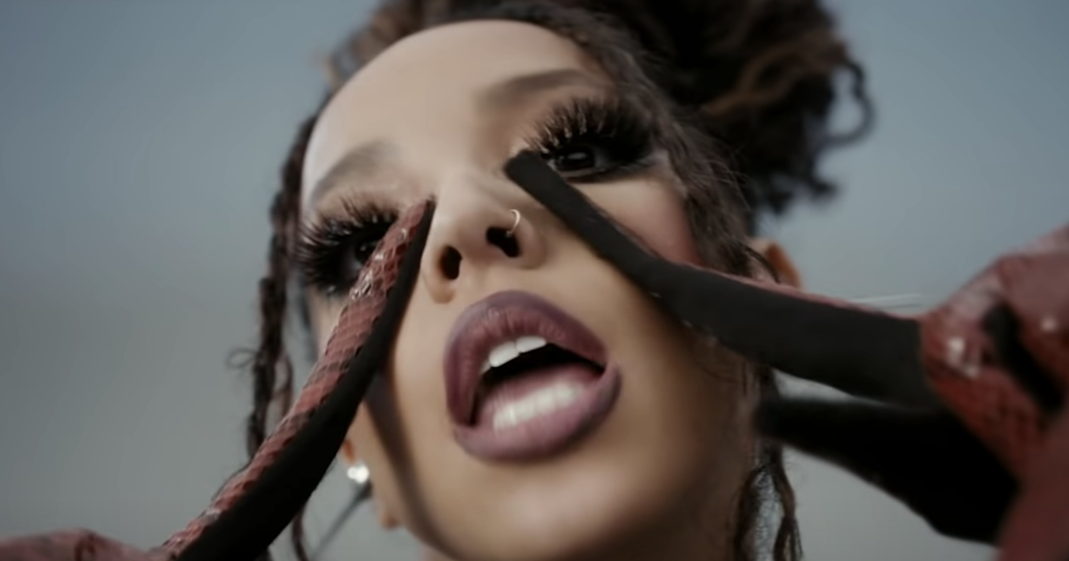 Watch Tinashe's "X" Music Video | PS Entertainment