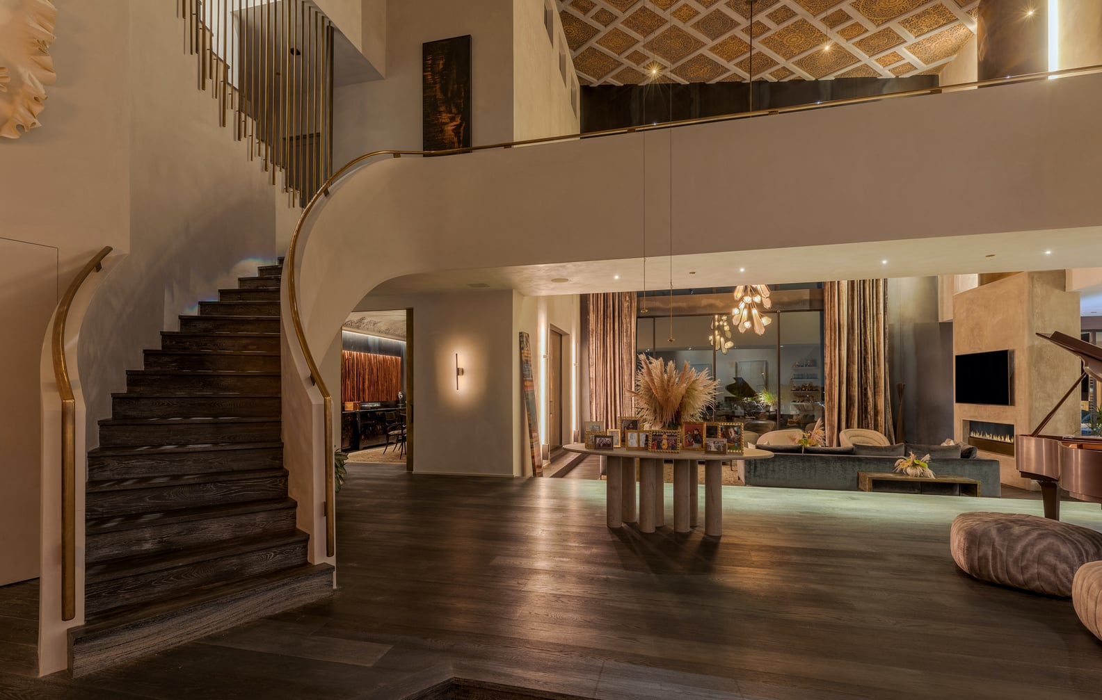 Photos of Chrissy Teigen and John Legend's House For Sale | PS Home