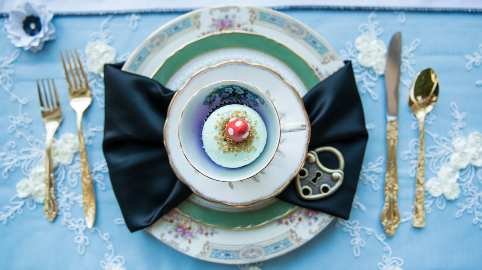 Alice in Wonderland Wedding Reception | PS Love
