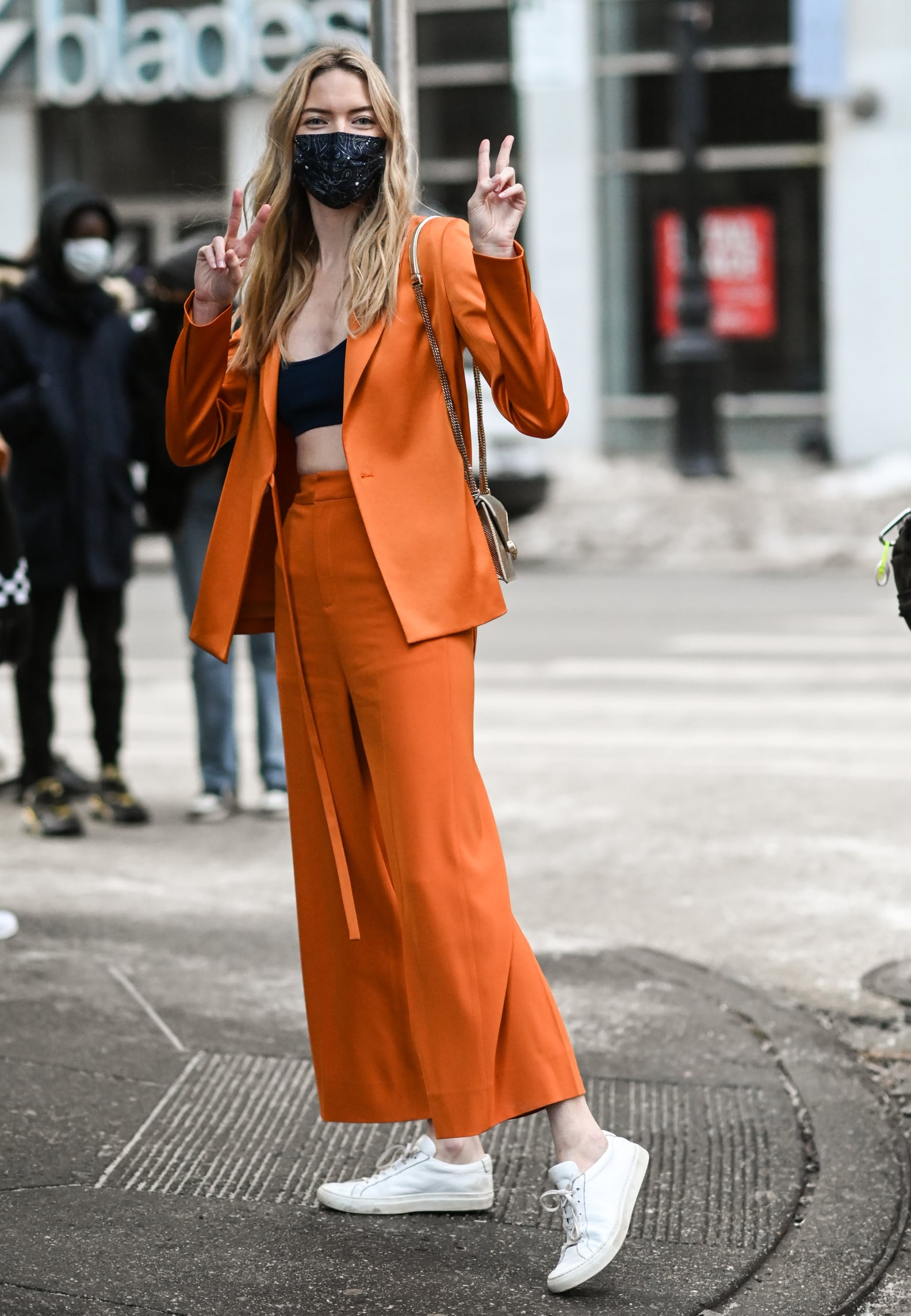 10 Street Style Outfits With Face Masks at Fashion Week | PS Fashion