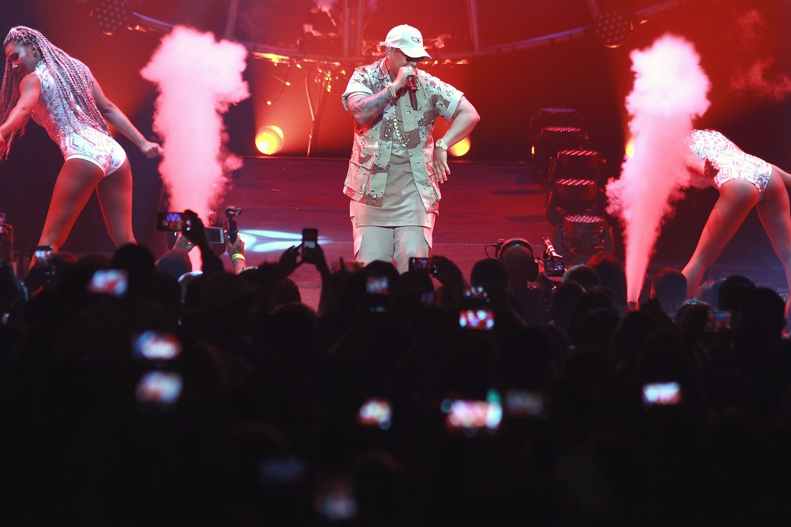 Daddy Yankee's Best Stage Outfits | PS Latina