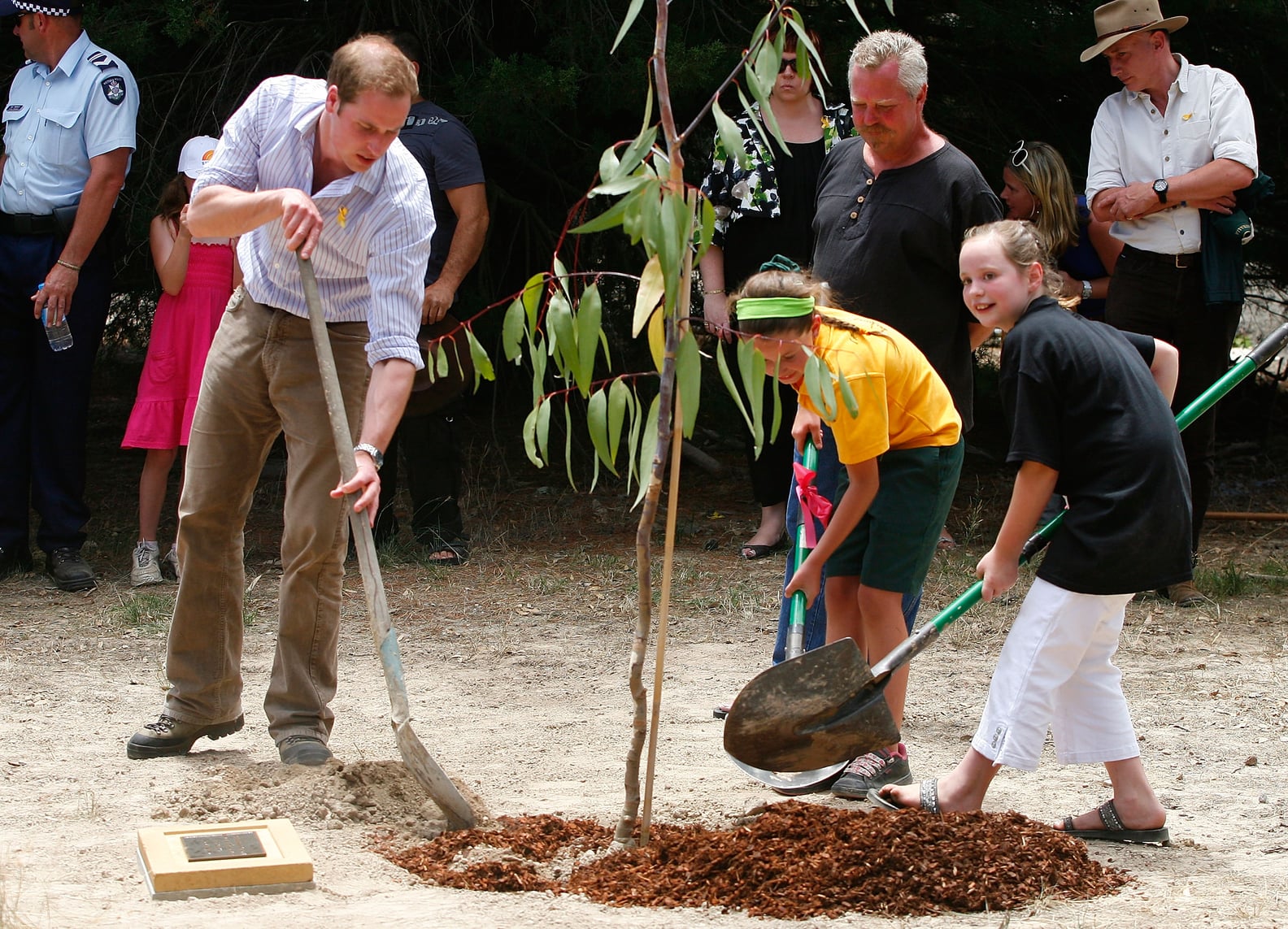 Kate Middleton Planting Trees | Pictures | PS Celebrity