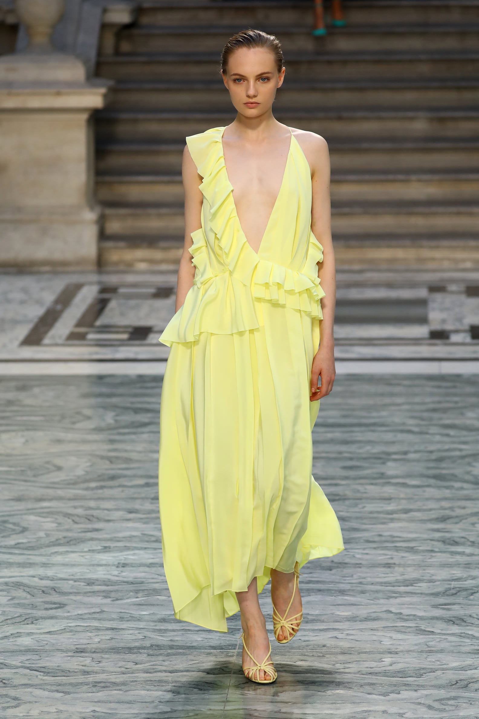Victoria Beckham Spring 2020 Collection Pictures | PS Fashion
