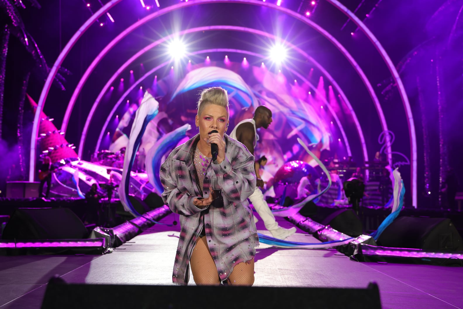 Pink's Tour Outfits | POPSUGAR Fashion
