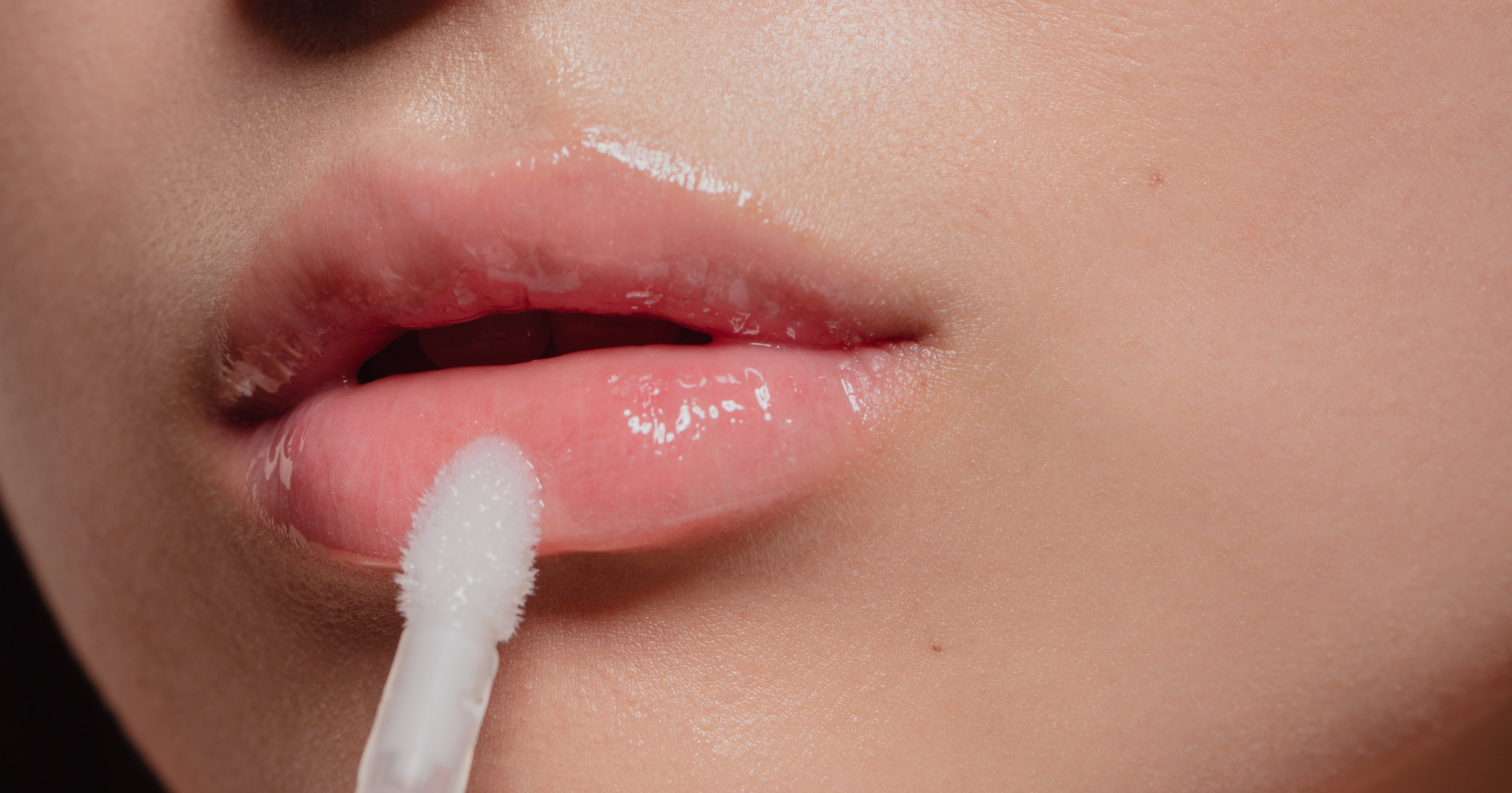 6 Expert-Approved Lip Peptide Products | PS UK Beauty