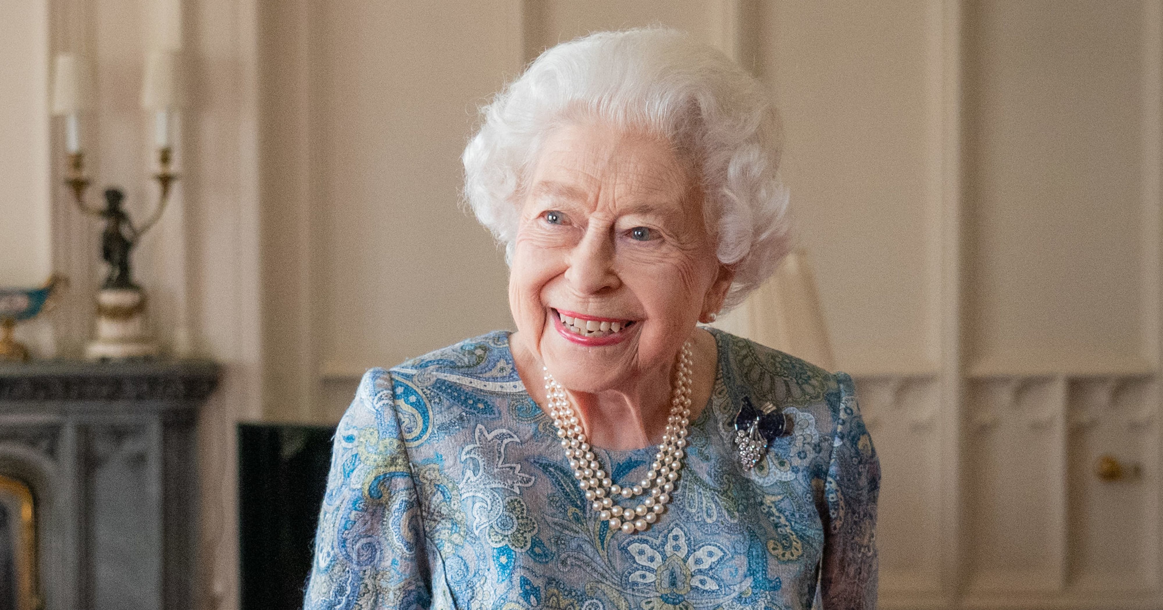 Queen Elizabeth II Dead at Age 96 | PS Celebrity