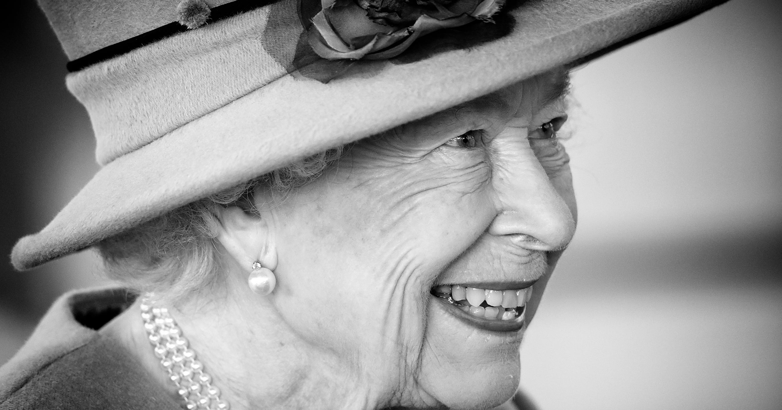 Celebrity Reactions to Queen Elizabeth II Death | POPSUGAR Celebrity