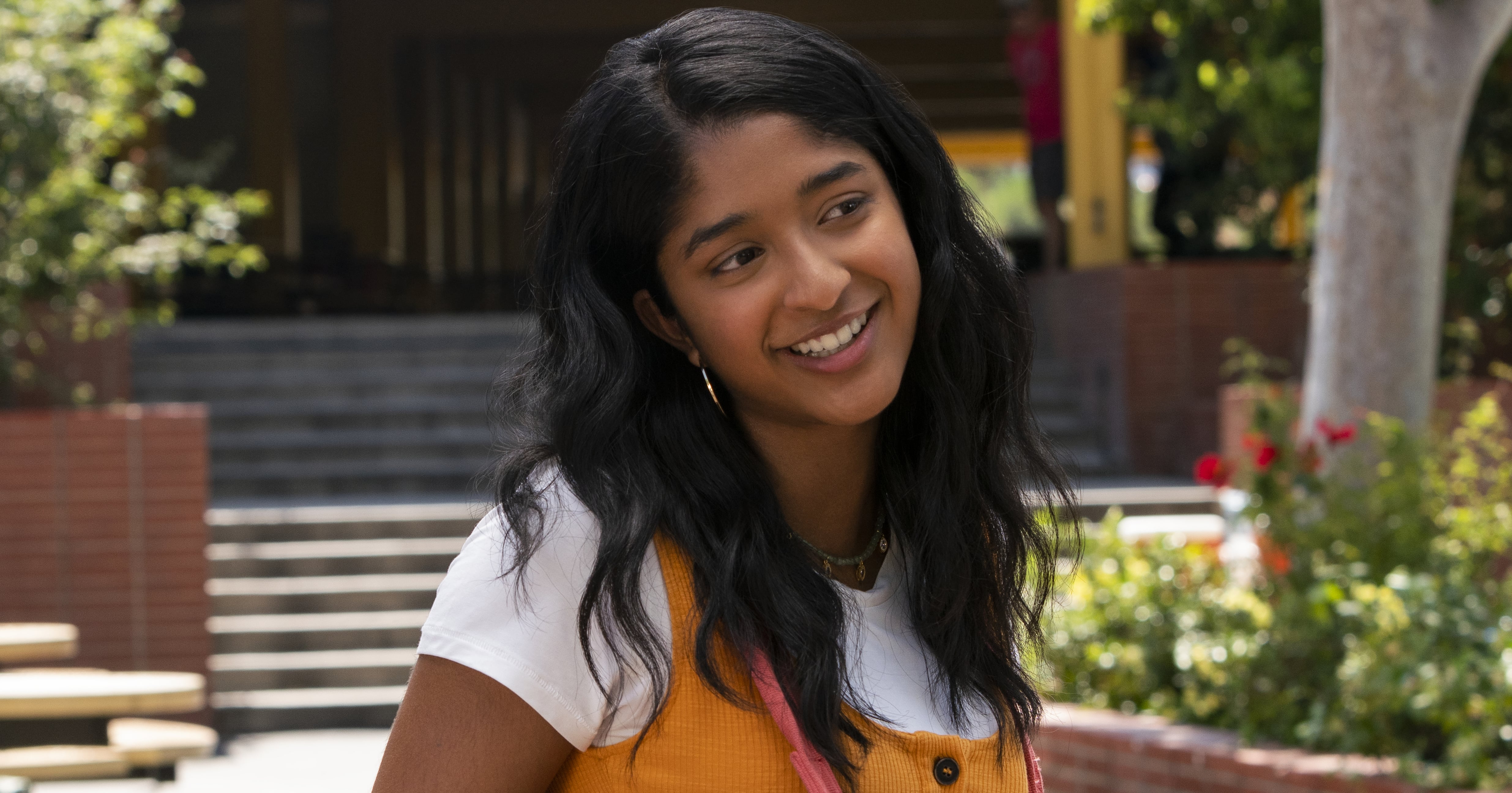 Who Plays Devi on Netflix's Never Have I Ever? | PS Entertainment