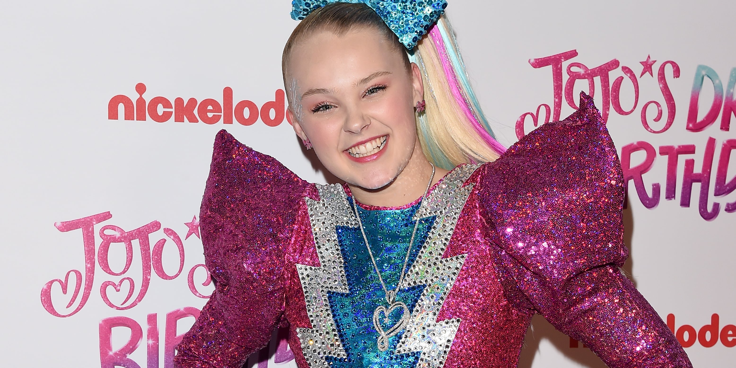 JoJo Siwa Comes Out in Instagram Post | PS Celebrity
