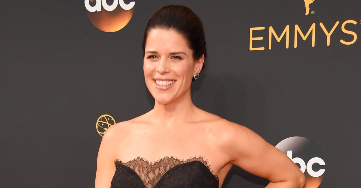 Neve Campbell At The 2016 Emmys Popsugar Celebrity