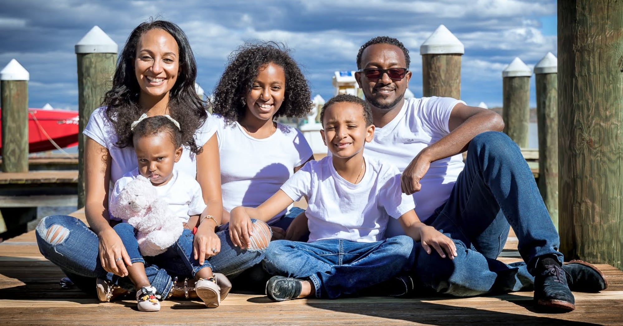 What Are the Pros and Cons of Having Kids in Your Early 20s? | PS Family