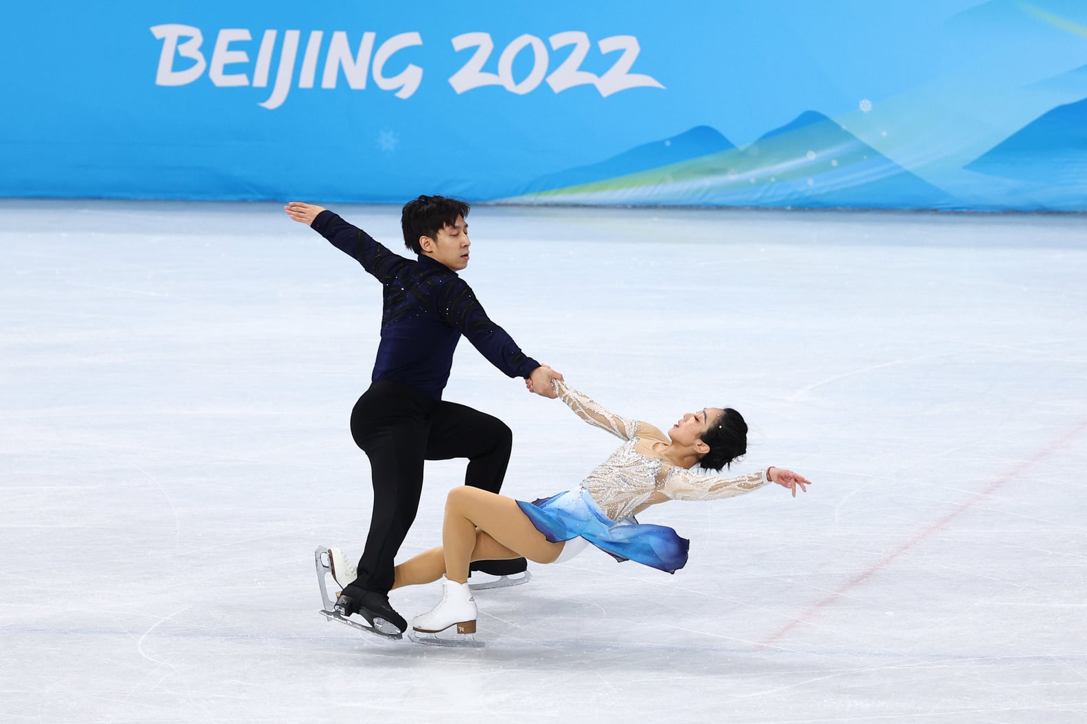 24 Most Memorable Moments in Olympic Figure Skating | POPSUGAR Fitness