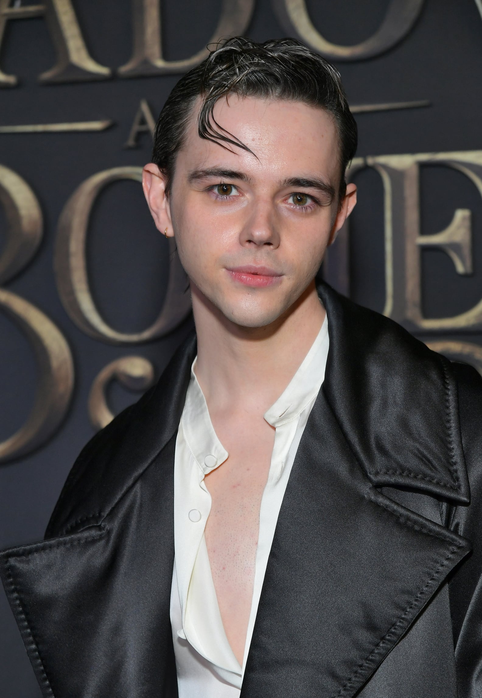 "Shadow and Bone" Season 2: Who Are the Cast Dating? | PS Celebrity