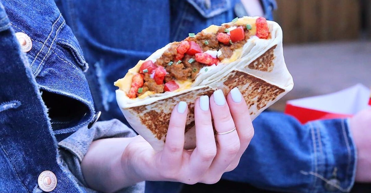 Flamin' Hot Cheetos Crunchwrap Supremes | POPSUGAR Food