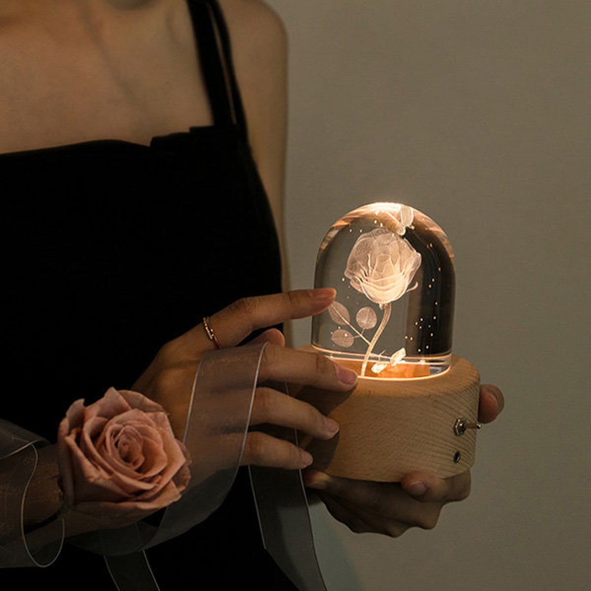 This Rose Crystal Ball Music Box Is So Beautiful | PS Home