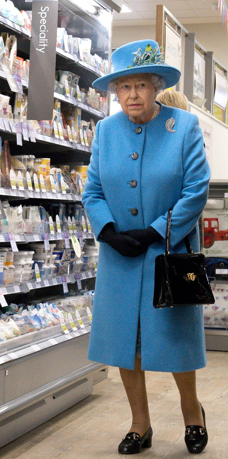 Queen Elizabeth at Waitrose Store in Poundbury Oct. 2016 | PS Celebrity