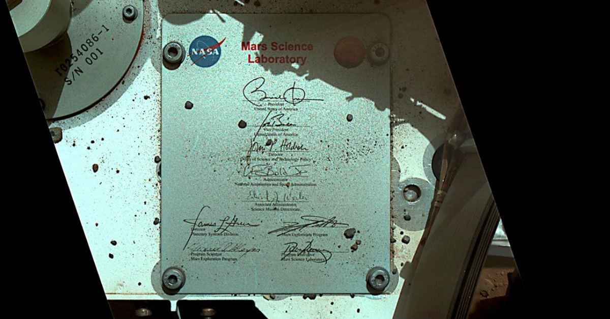 NASA's Curiosity Rover Delivers Obama's Signature to Mars | PS Tech