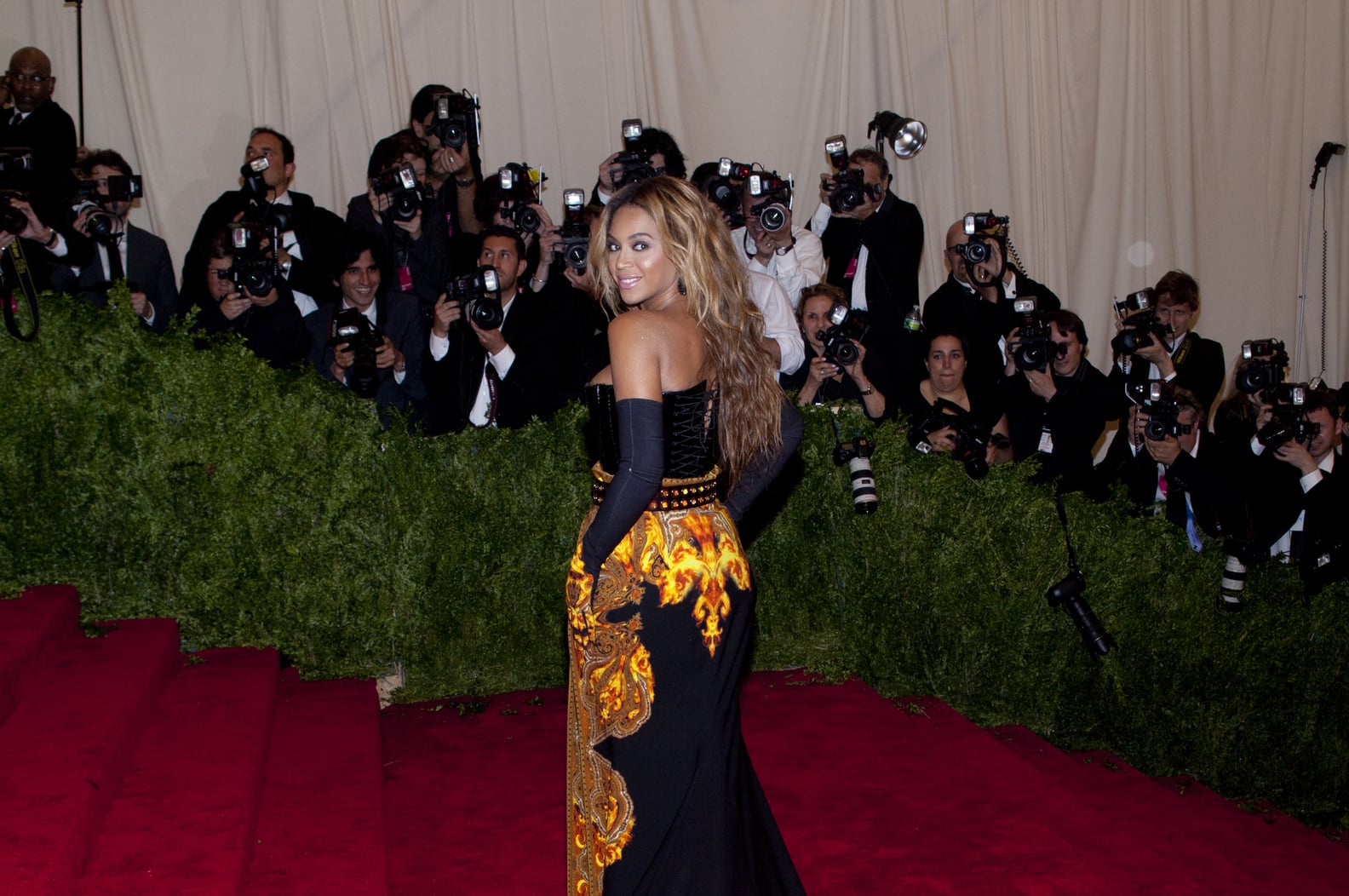 Beyoncé at the Met Gala Pictures | PS Celebrity