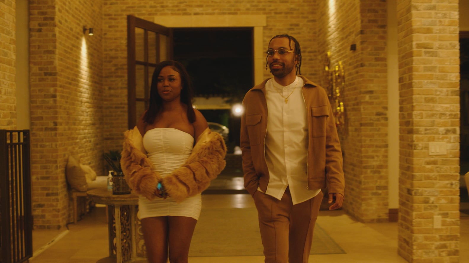 Who's Dating Who on Sweet Life: Los Angeles? | PS Entertainment