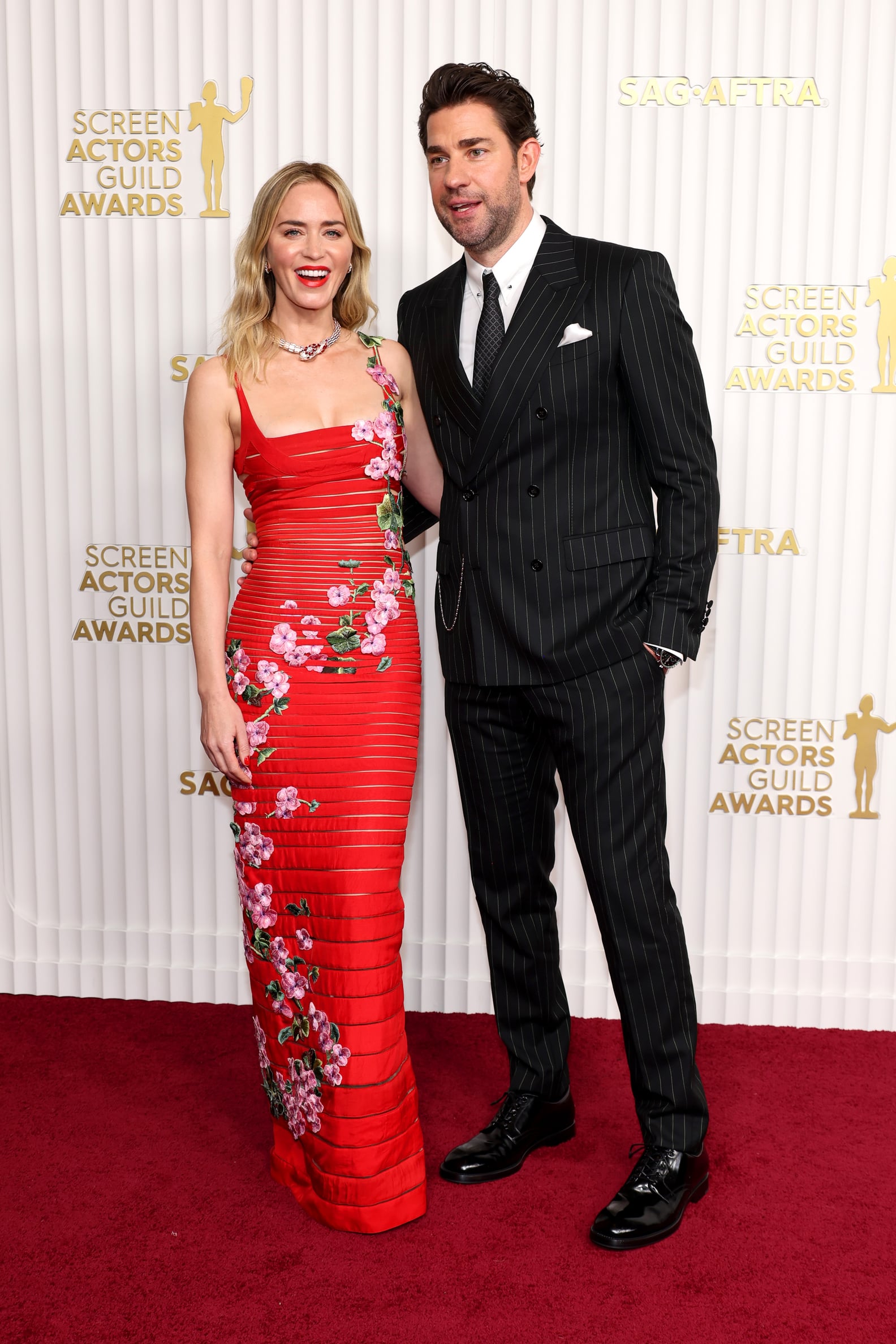 Emily Blunt Wears Sheer Floral Dress to the 2023 SAG Awards | PS Fashion