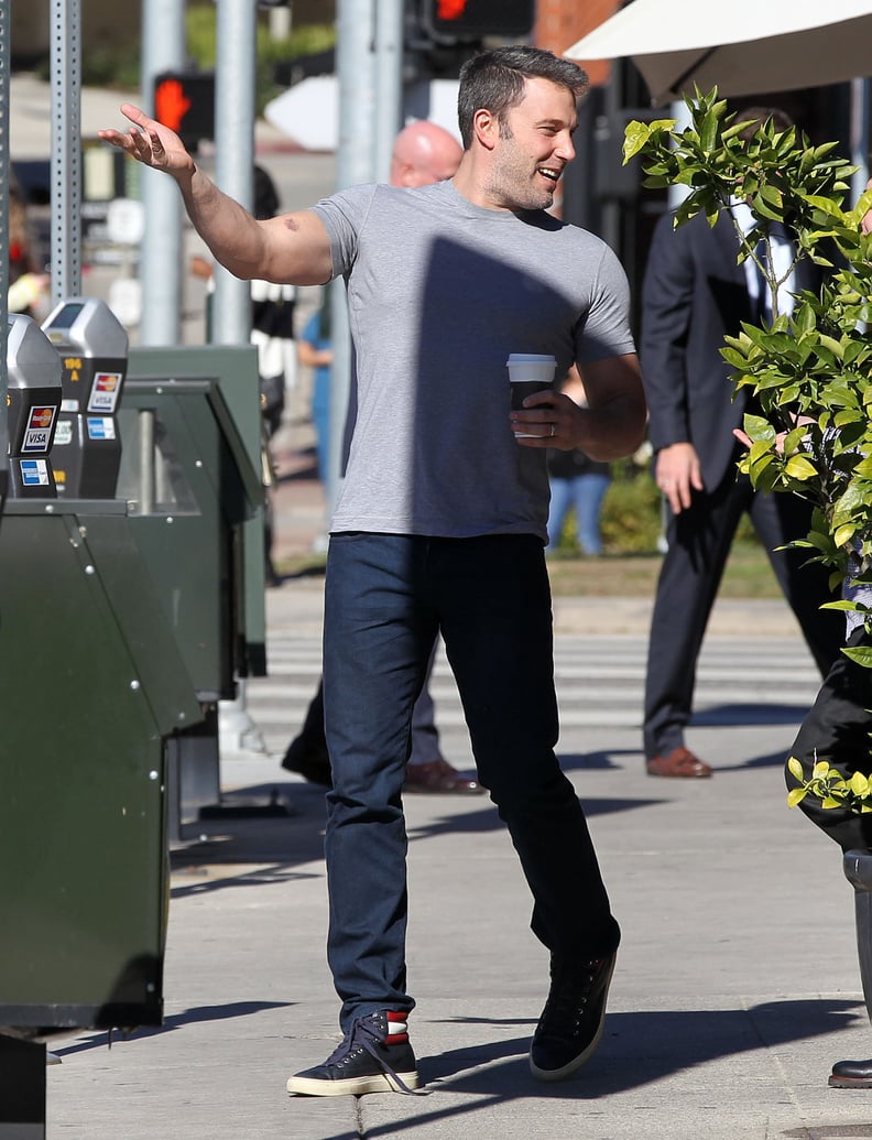 Ben Affleck Showing Off His Muscles in LA | PS Celebrity