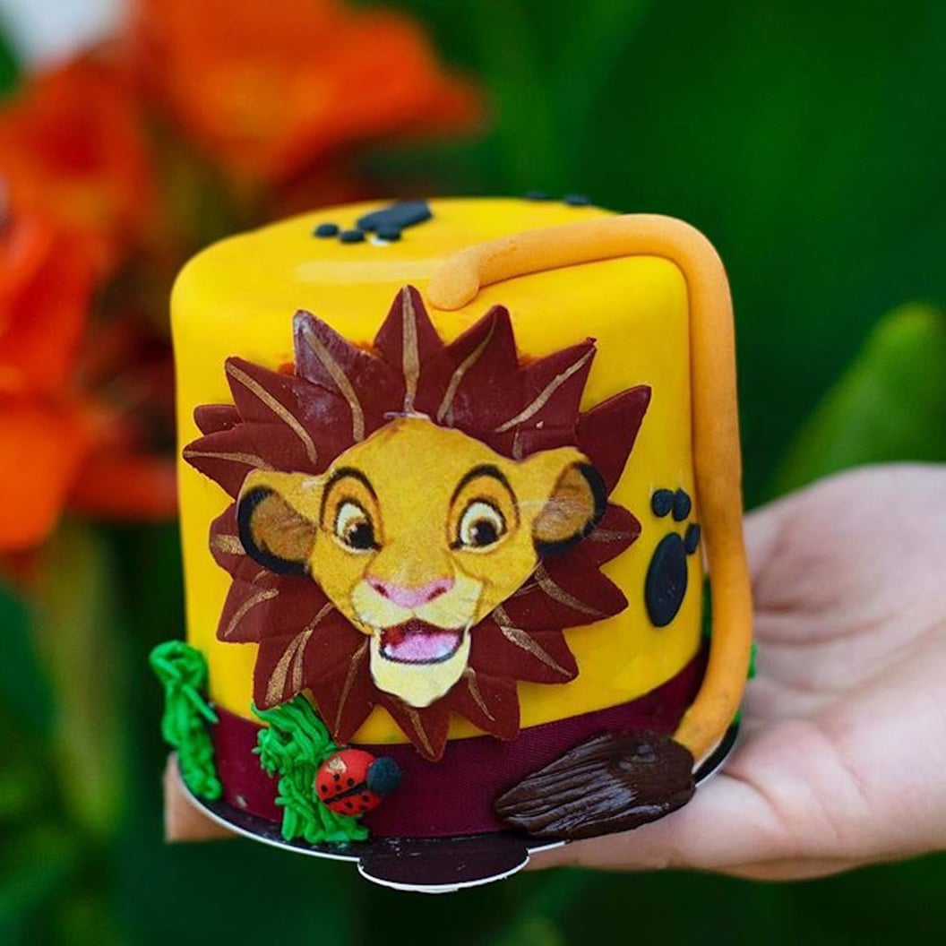 Lion King Cake at Disney World | PS Food