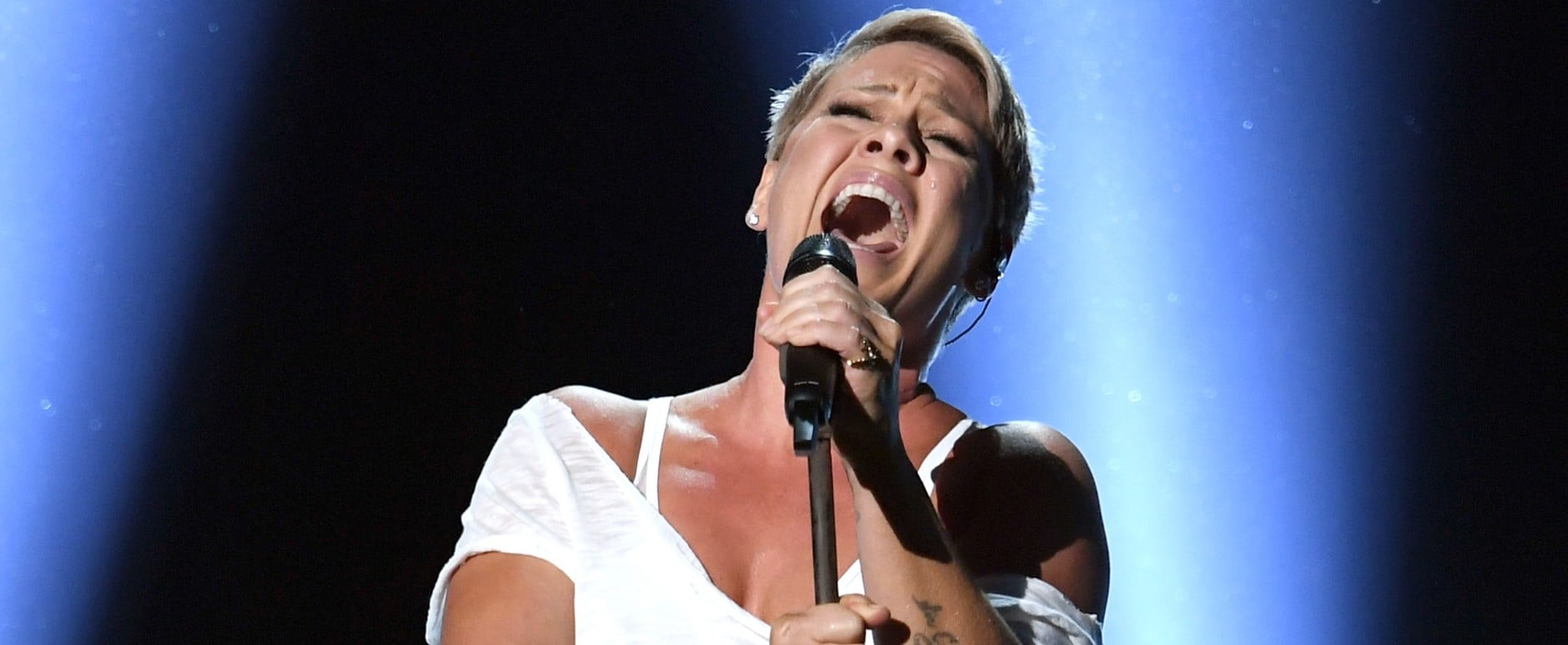 Pink Performance at the Grammys 2018 Video | PS Entertainment