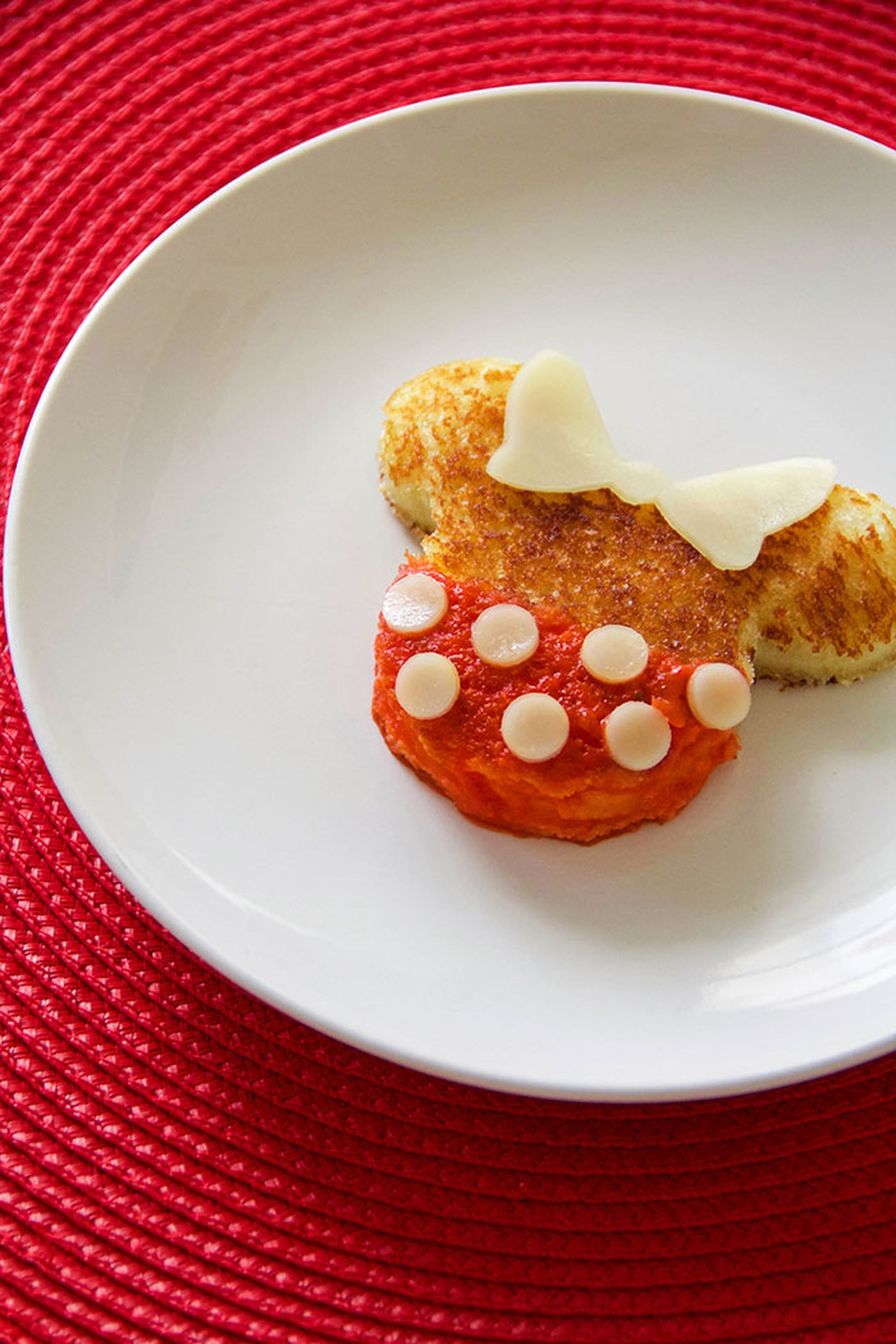 How to Make a Minnie Mouse Grilled Cheese | PS Food
