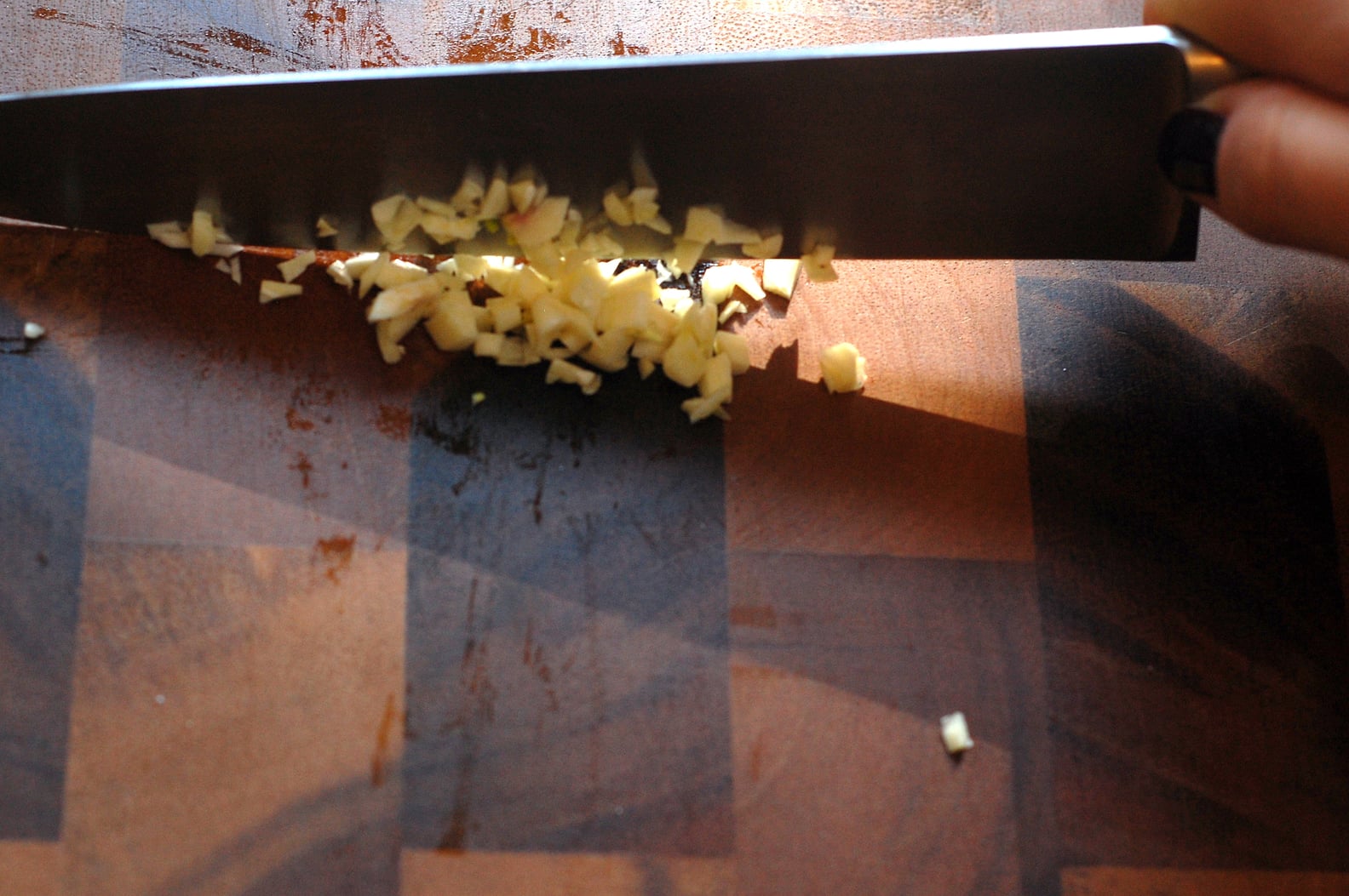 How to Mince Garlic | PS Food