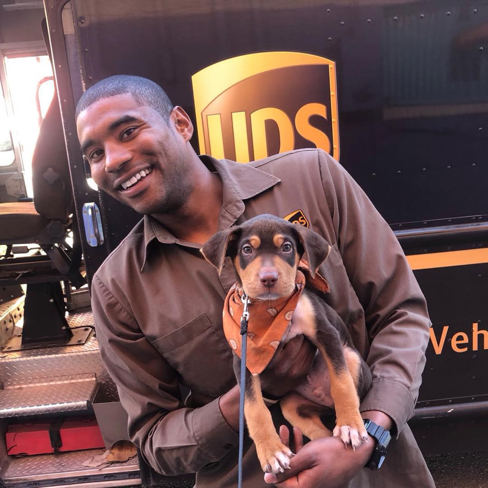 UPS Driver Takes Pictures With Dogs | PS Family