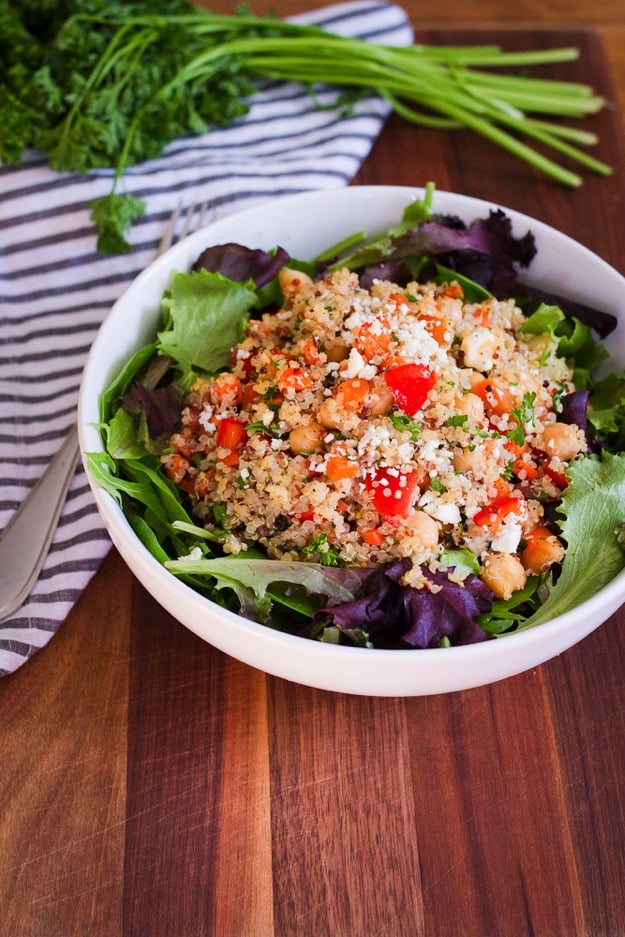 how to make quinoa chickpeas salad