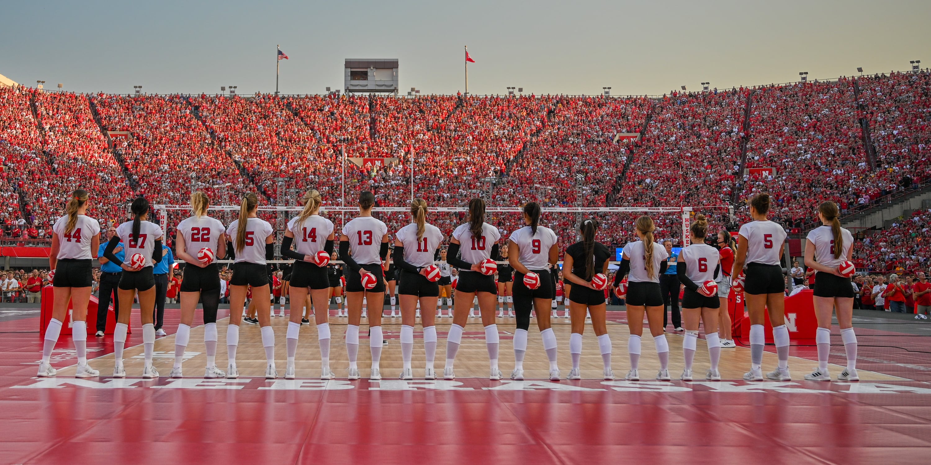 Nebraska Volleyball Set Attendance Record For Women's Sports | PS Fitness