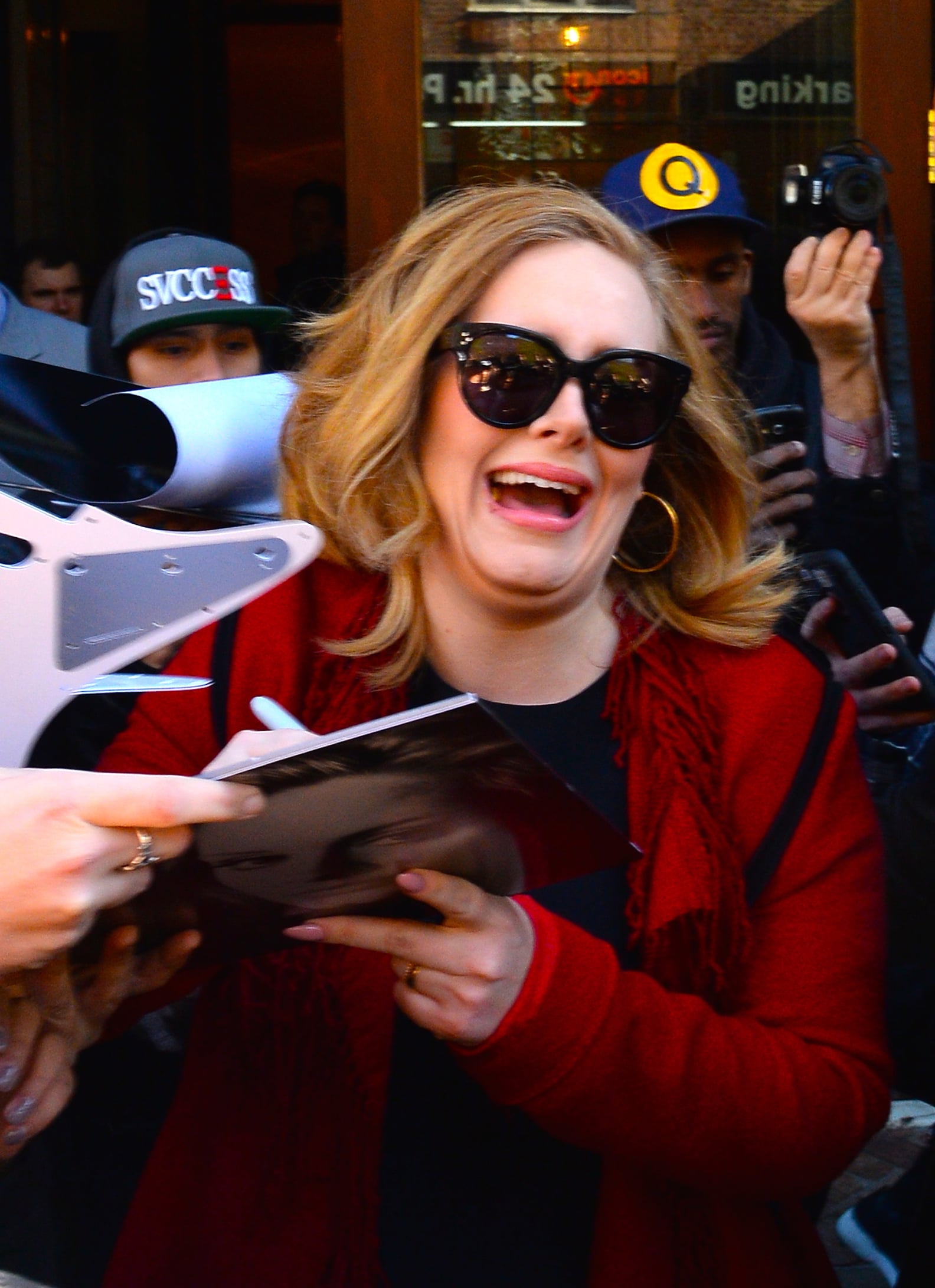 Adele Out in NYC After Her Album Release | PS Celebrity