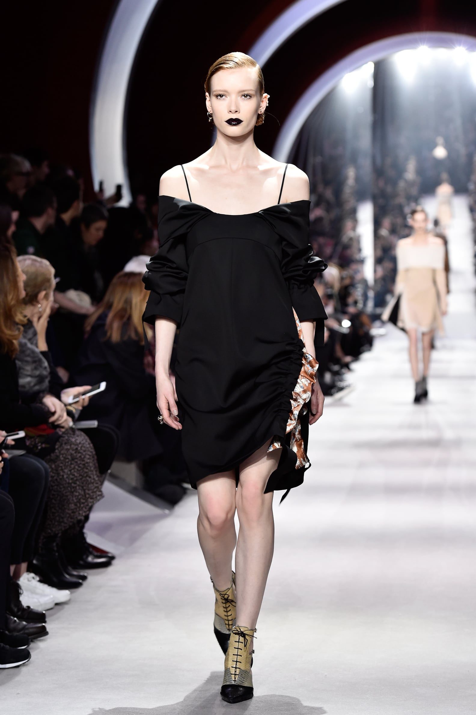 Dior Fall 2016 Runway | PS Fashion