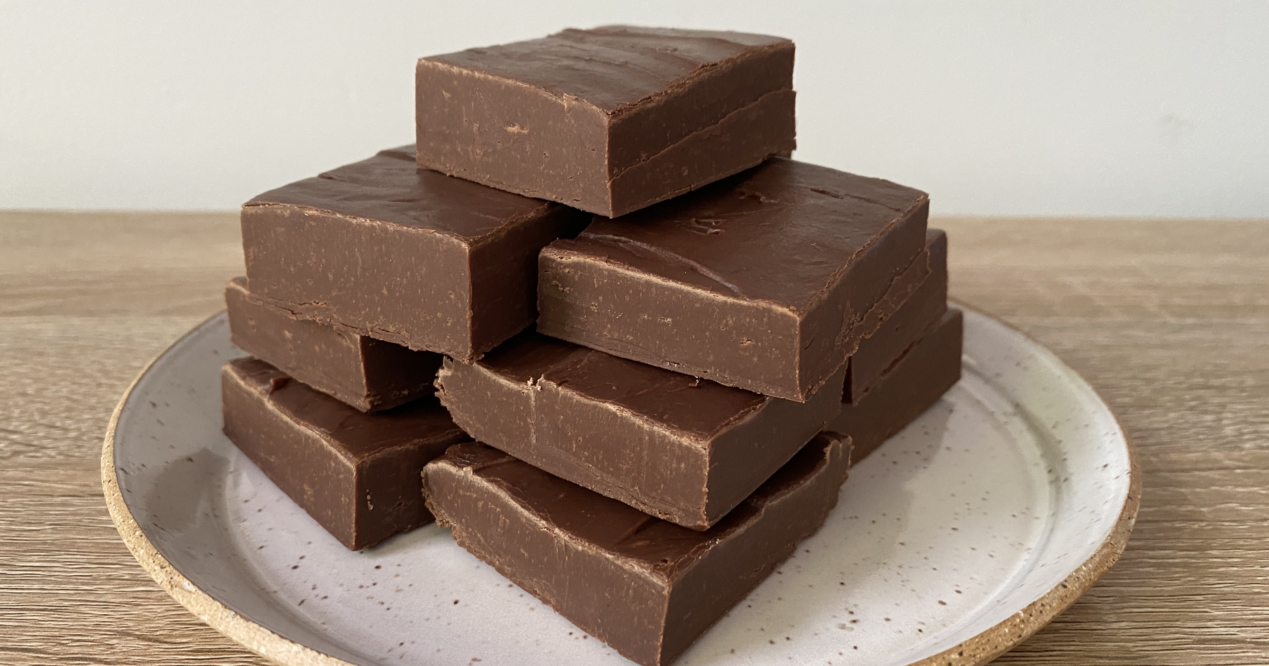 2-Ingredient No-Bake Fudge Recipe With Photos | PS Food