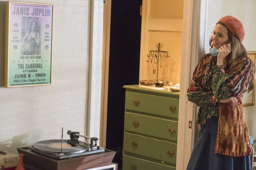 Mandy Moore's Style in This Is Us | POPSUGAR Fashion