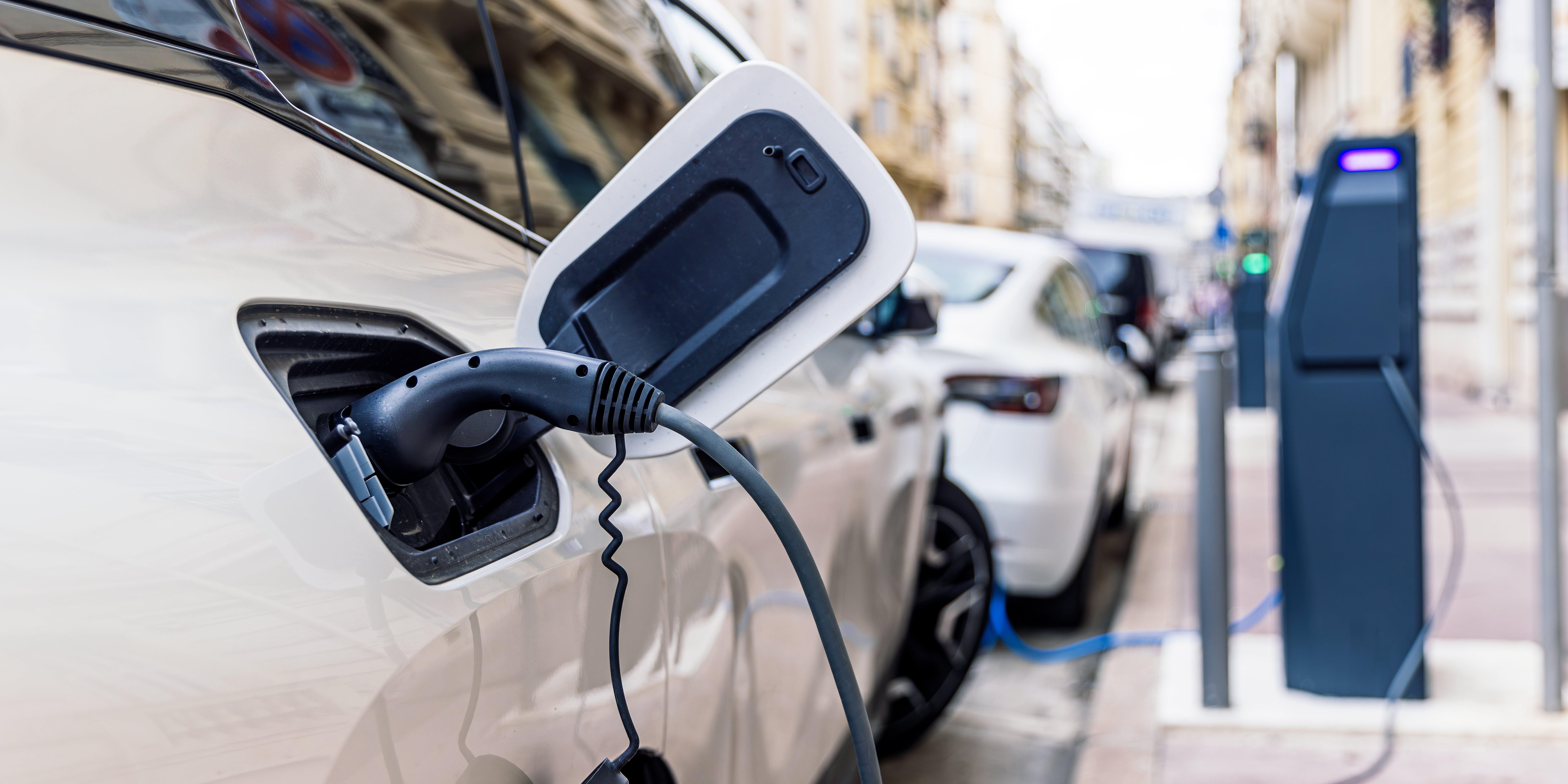 The Real Reason Behind Tesla Motion Sickness, Per MDs | PS Health