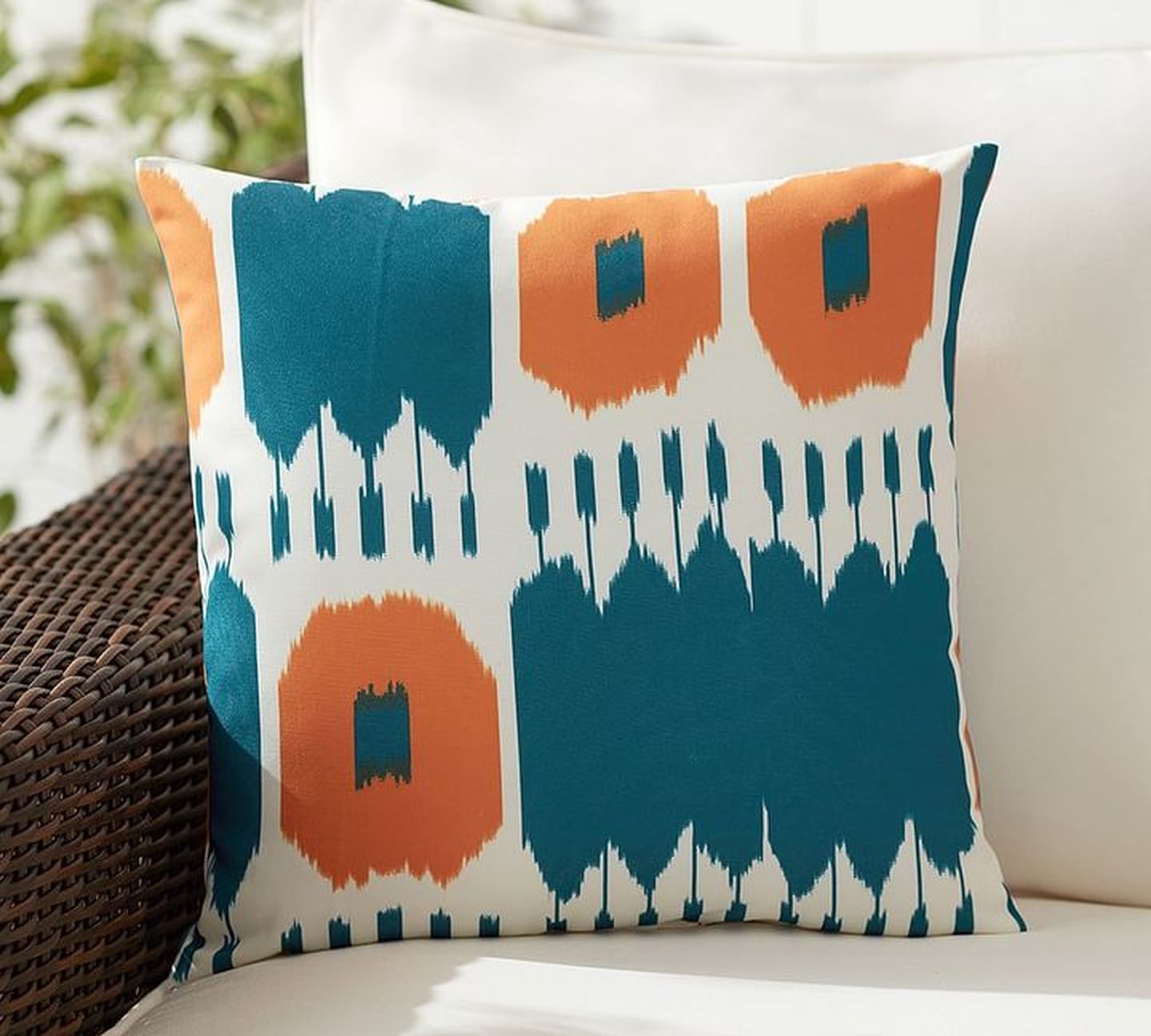 Outdoor Throw Pillows For Spring and Summer | PS Home