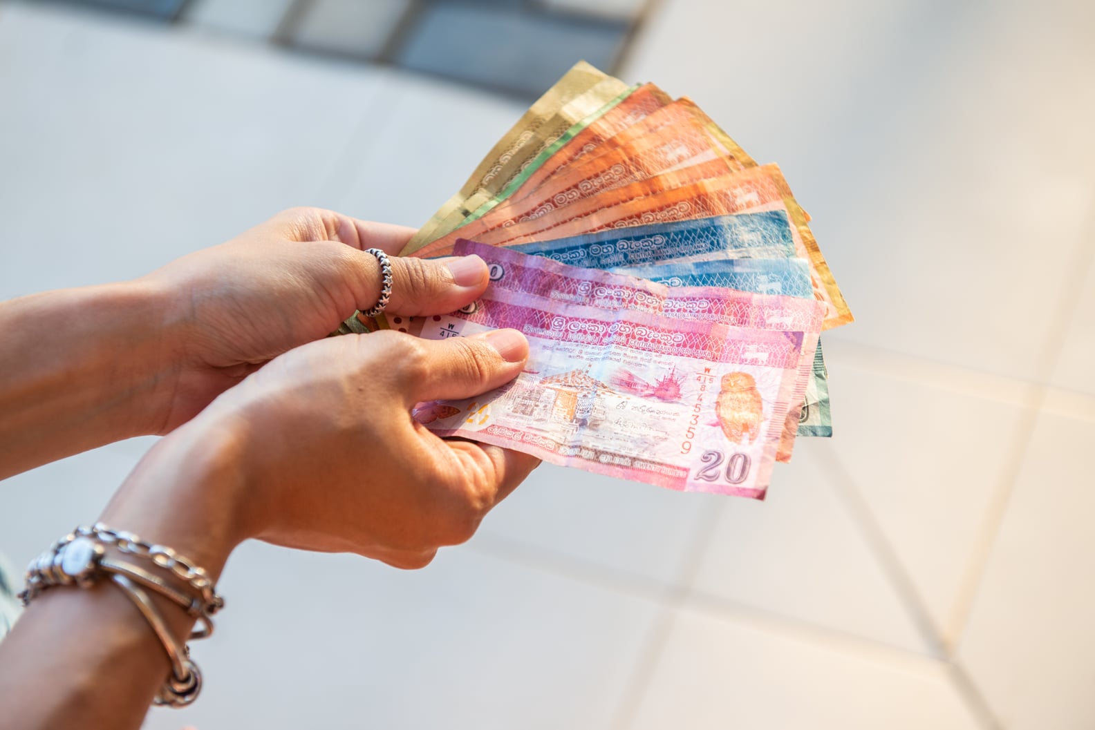 How to Save on Travel | POPSUGAR Smart Living