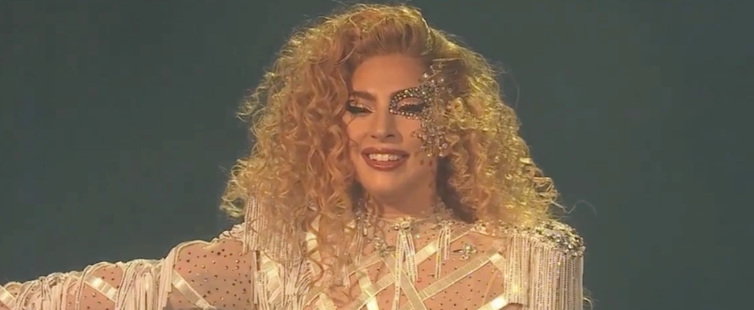 Lady Gaga's 2017 American Music Awards Performance | PS Entertainment
