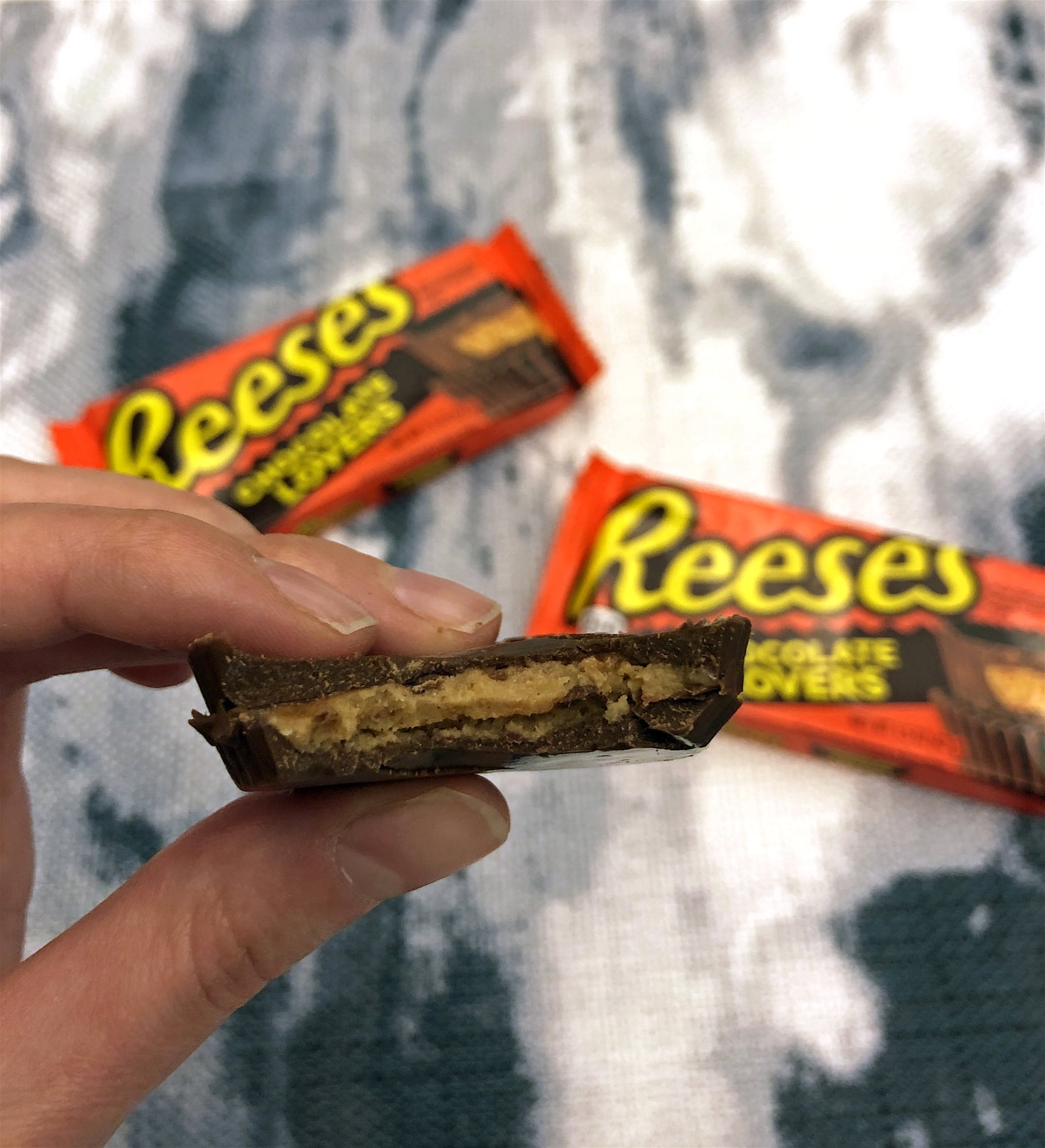 Reese's Peanut Butter Lovers and Chocolate Lovers Review | PS Food